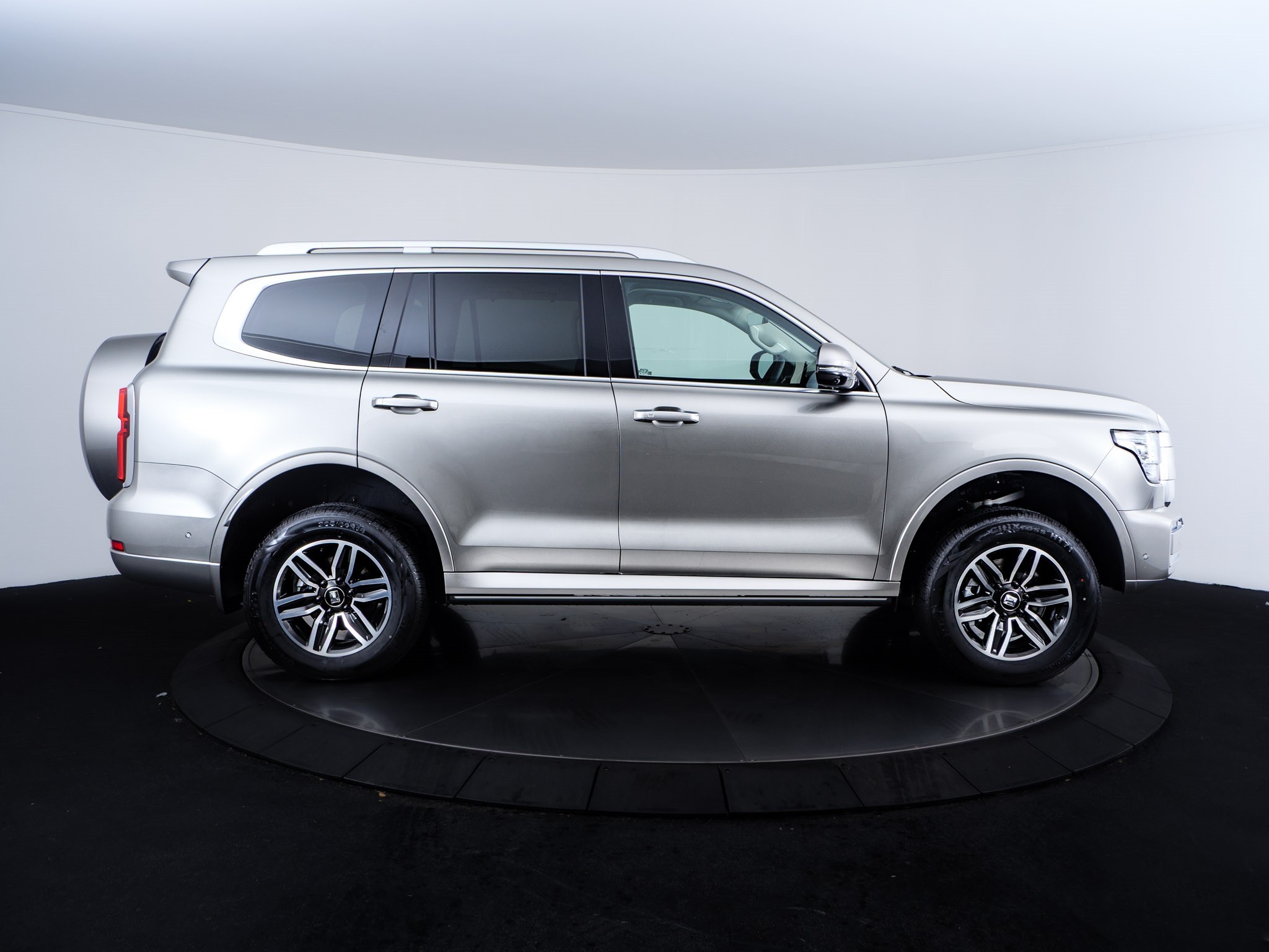 Car - Brendan Foot Supersite